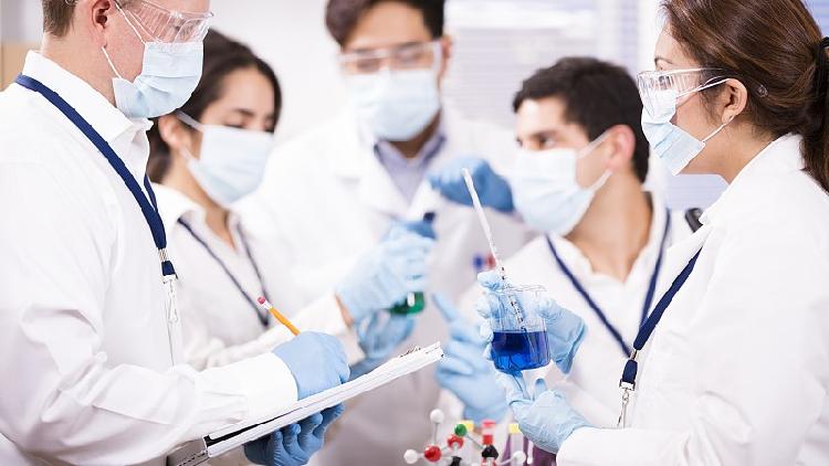 Australia starts hydroxychloroquine trial in high-risk health workers ...