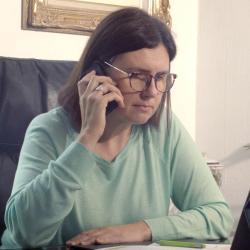 How a Spanish psychologist helps COVID-19 patients - CGTN