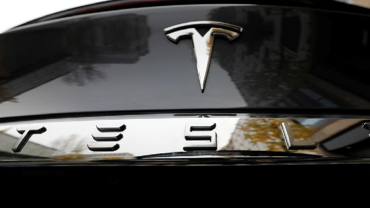 Tesla signs three-year pricing deal with battery cell maker Panasonic ...