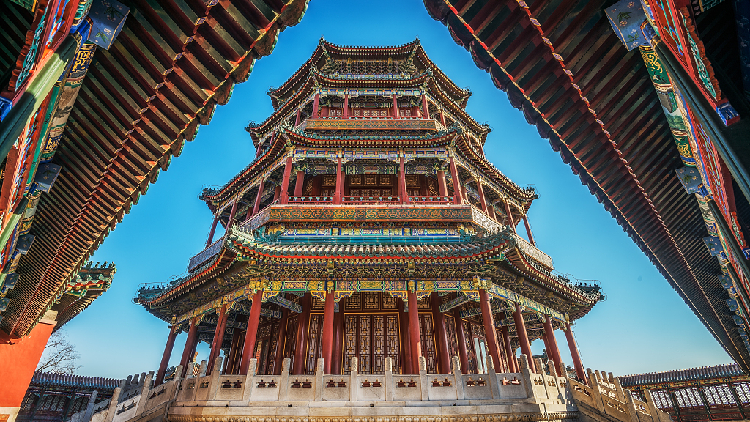 Beijing's major municipal parks limit visitor numbers - CGTN