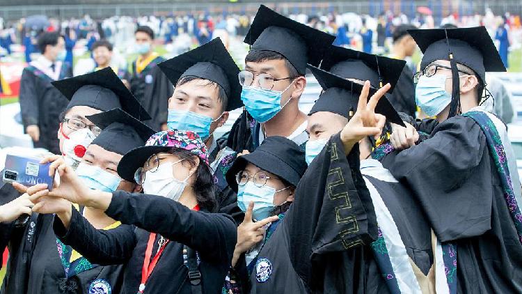 Wuhan University holds graduation ceremony after 6-month suspension - CGTN