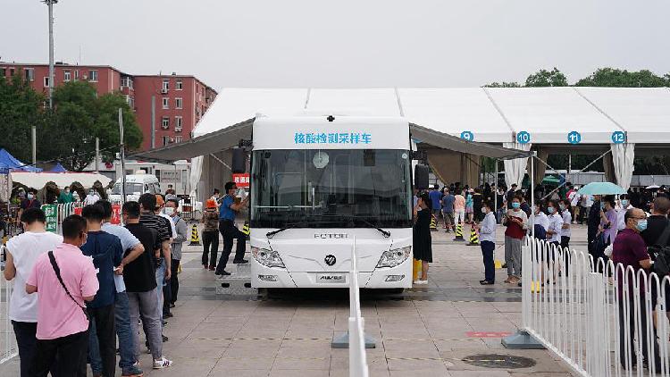 COVID-19 mobile sampling vehicles deployed in Beijing - CGTN