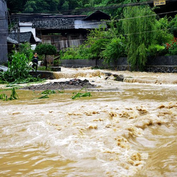 Live: Rainstorm yellow alert amid incessant downpours in S. China - CGTN