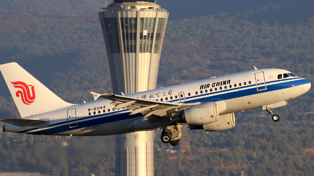 Daily passenger flights in China rebound to 80% of pre-COVID levels - CGTN