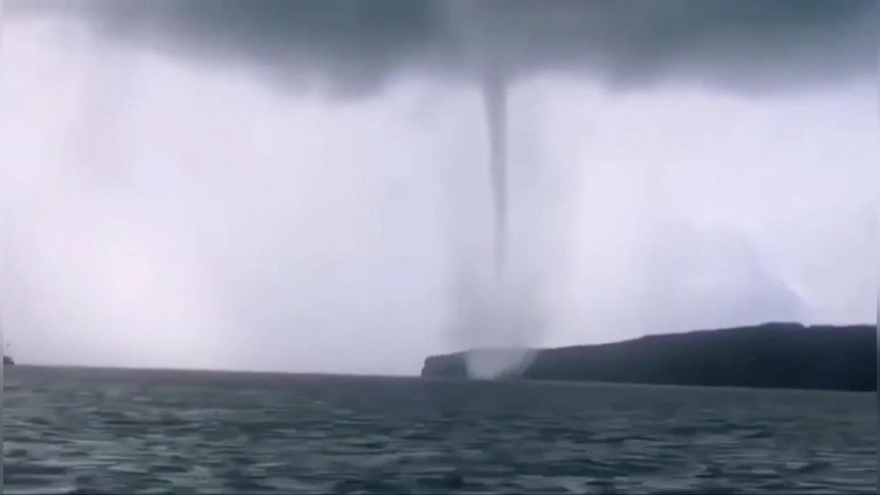 'Dragon absorbing water' waterspout spotted in southern China - CGTN