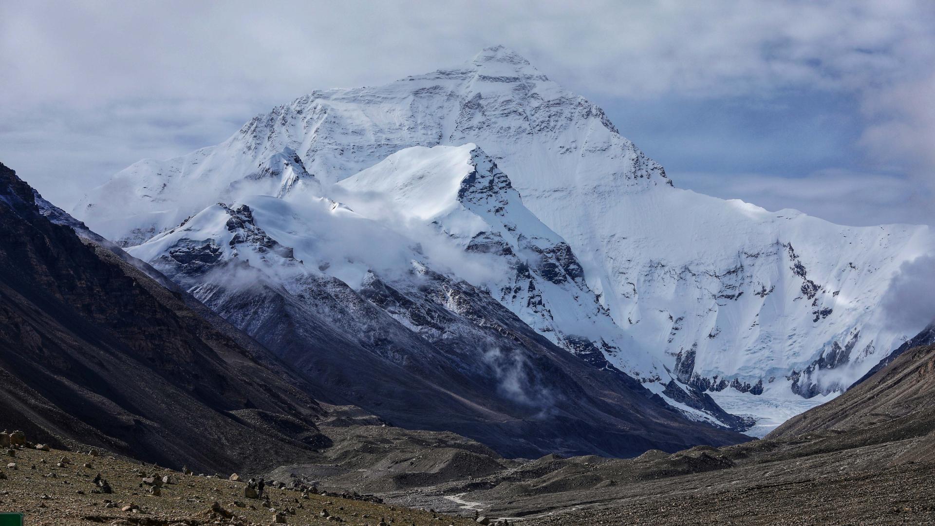 Rongbuk Monastery: At the foot of Mount Qomolangma - CGTN