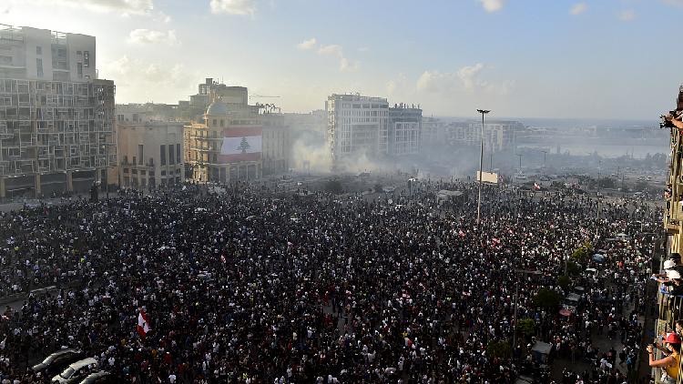 Protests erupt in Beirut as anger grows over port blast - CGTN
