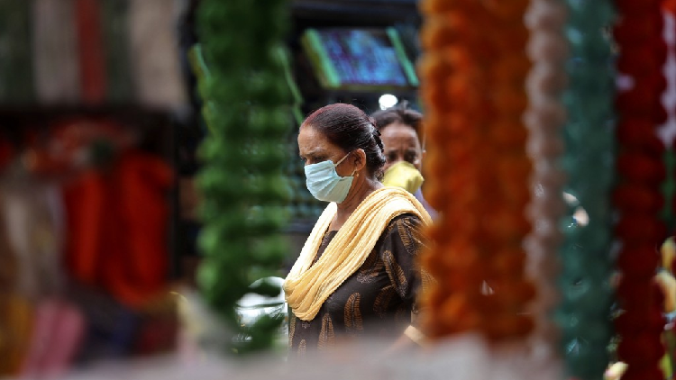 Indian temple reports over 740 COVID-19 infections as cases suge - CGTN