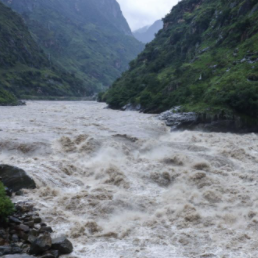 The narrowest part of the Nujiang River has a beautiful love story - CGTN