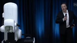 Musk's Neuralink venture unveils pig with computer chip in brain - CGTN