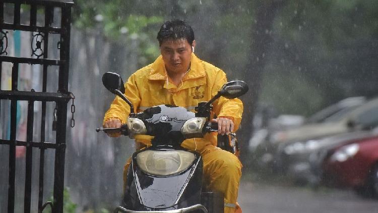 Who can free trapped food delivery riders? - CGTN