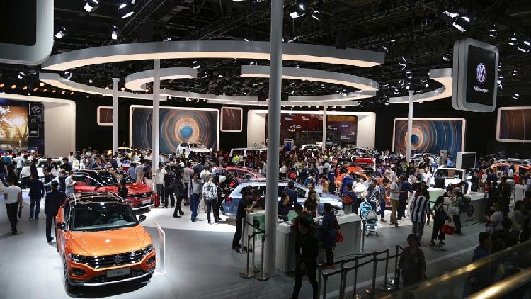 China's passenger car sales expand in August - CGTN