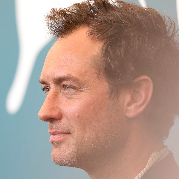 HBO/Sky mini-series 'The Third Day' experiments with live event - CGTN