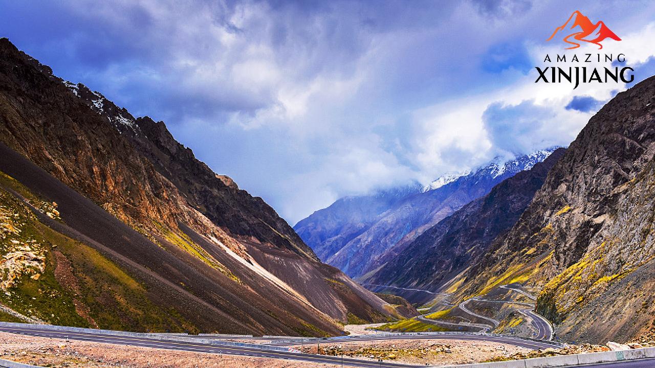 Watch: CGTN on the Duku road, a bus trip from Nalati to Bayanbulak - CGTN