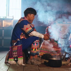 How China's Lahu people make roasted tea - CGTN