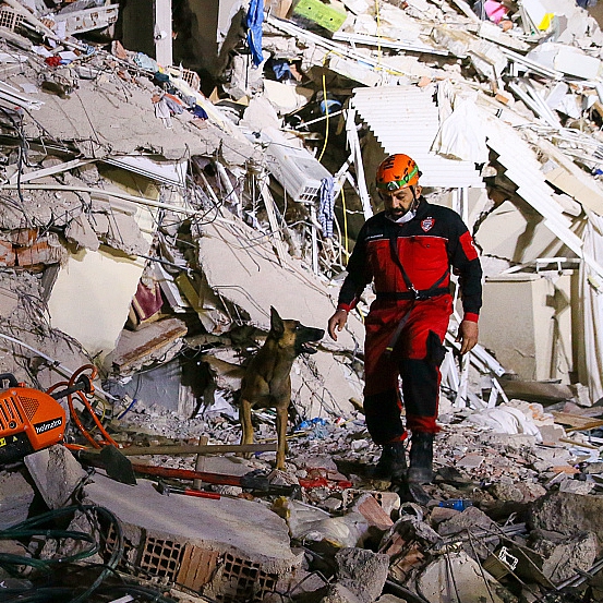 Live: Rescue underway after earthquake hits Turkey and Greece - CGTN