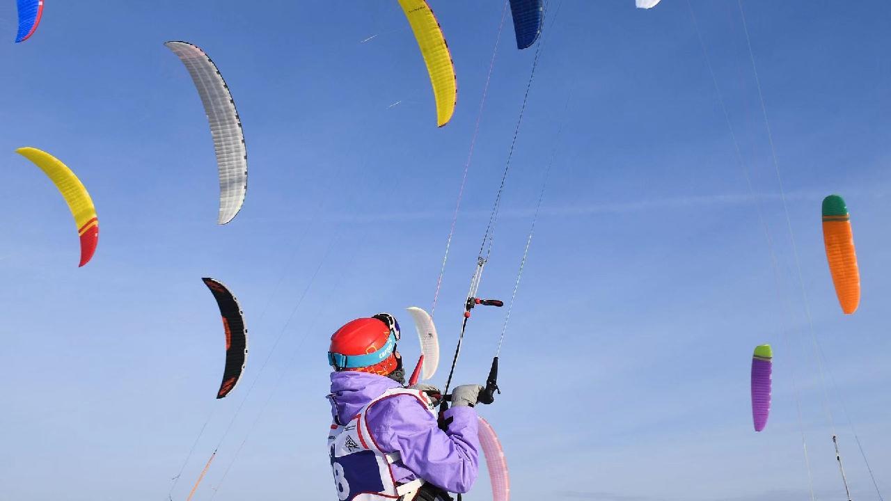 Photos: 2020 Siberian Snowkiting and Winter Windsurfing Cup - CGTN