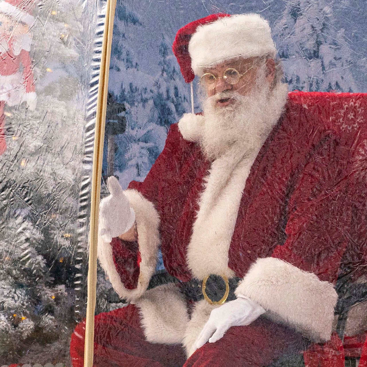 Santa in bubble keeps Christmas traditions alive safely - CGTN