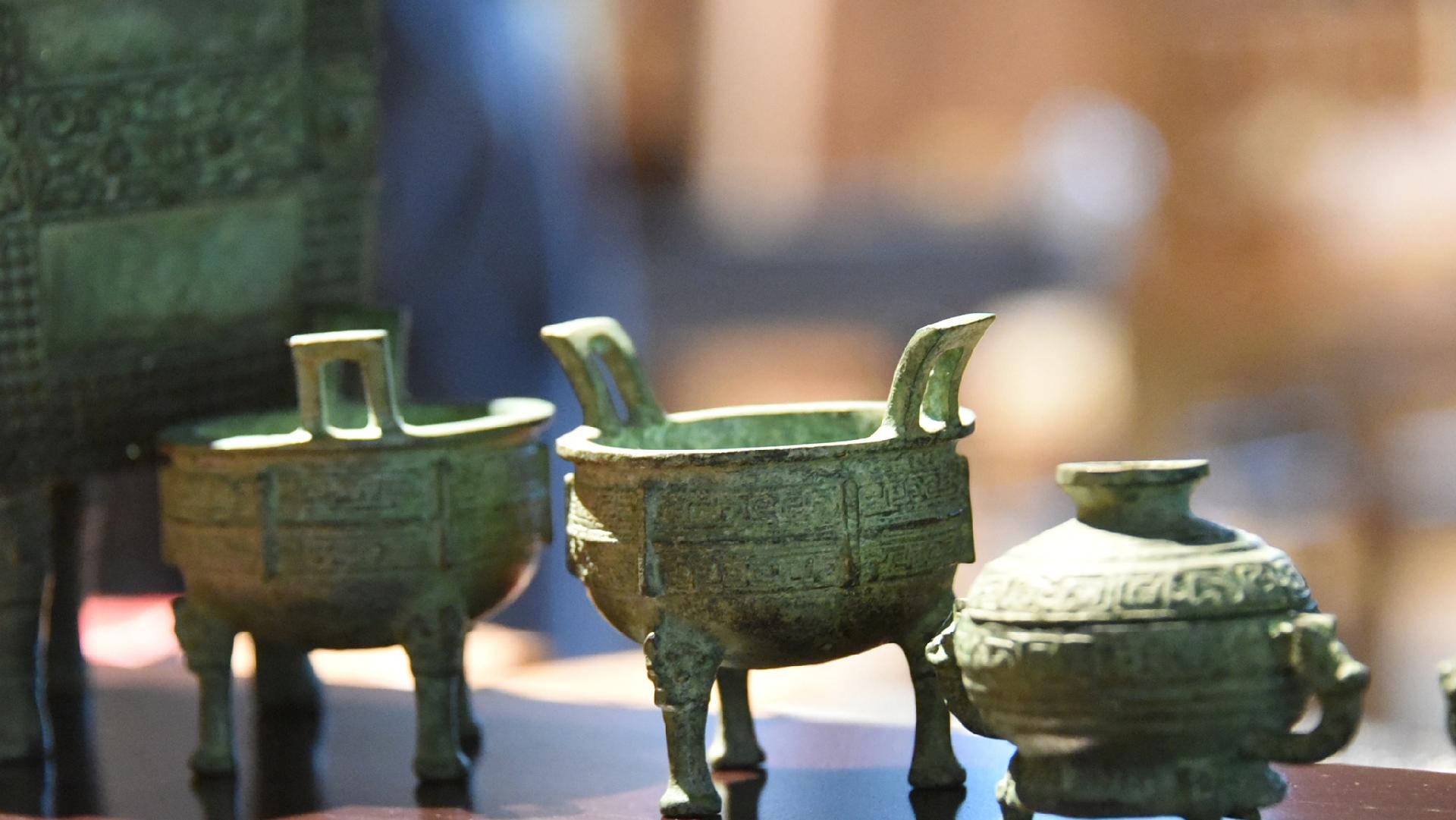 Henan Museum's blind boxes provide treasure-digging experience - CGTN