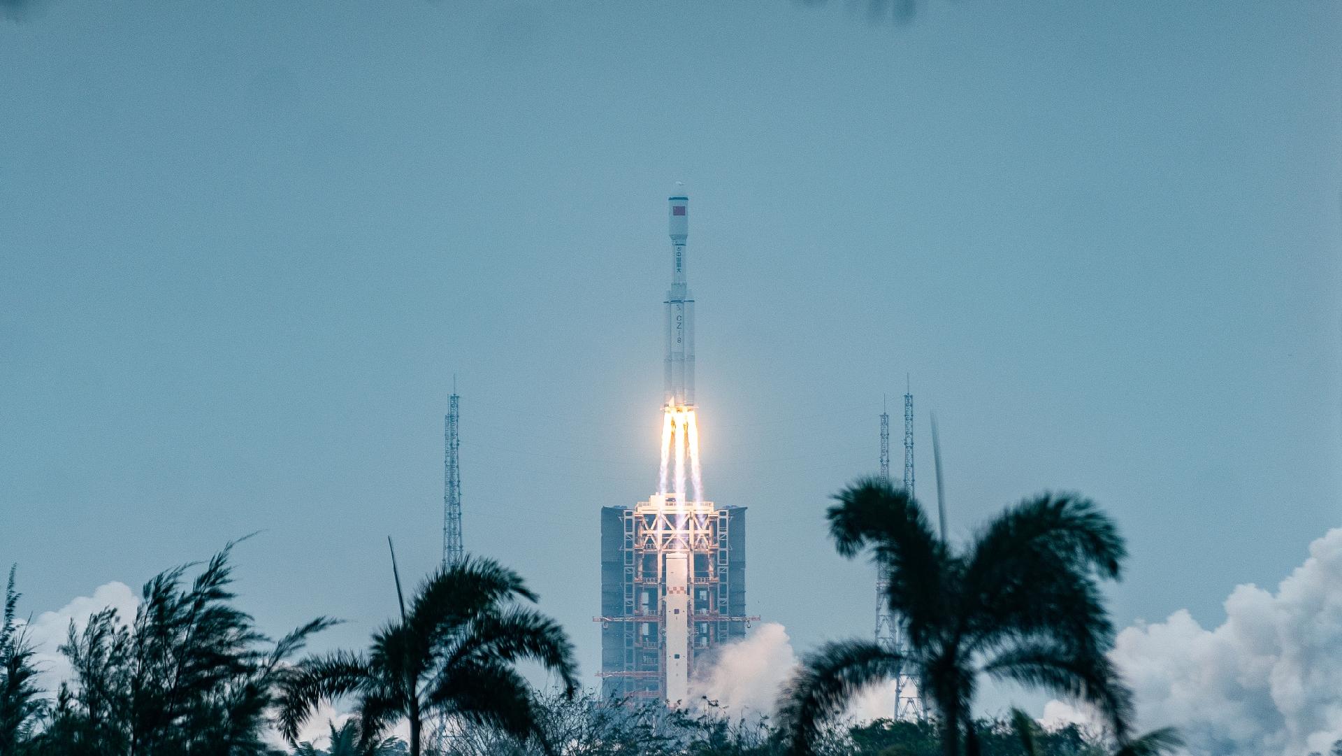 China's Long March-8 carrier rocket blasts off to space - CGTN