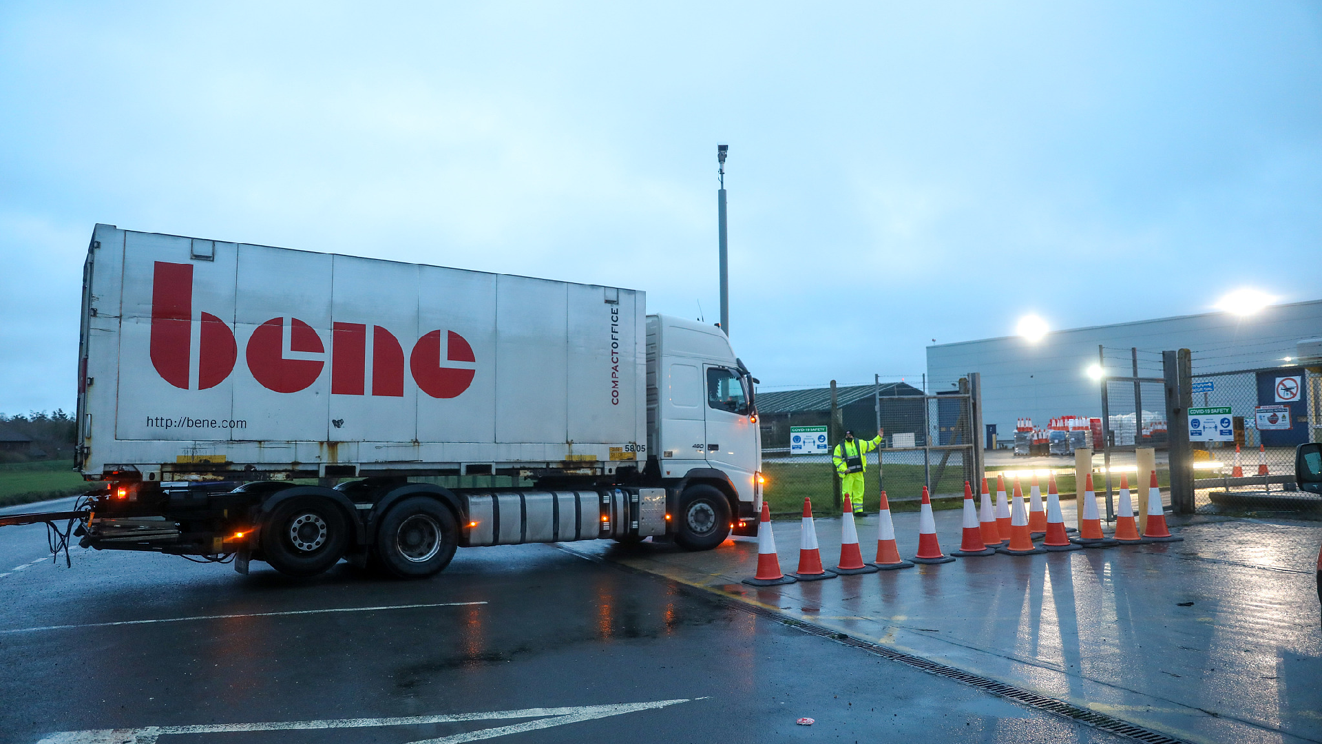 France allows travelers from UK to enter with negative COVID-19 test - CGTN