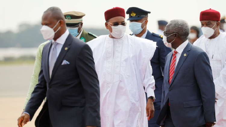 Niger votes in search of first democratic transition - CGTN