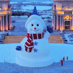 Gigantic snowman makes its 2021 debut in Harbin - CGTN
