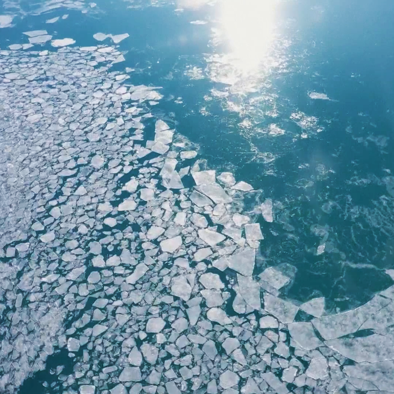 Walk on the blue ice! - CGTN