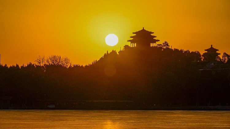 Golden sunrise over Beijing - CGTN