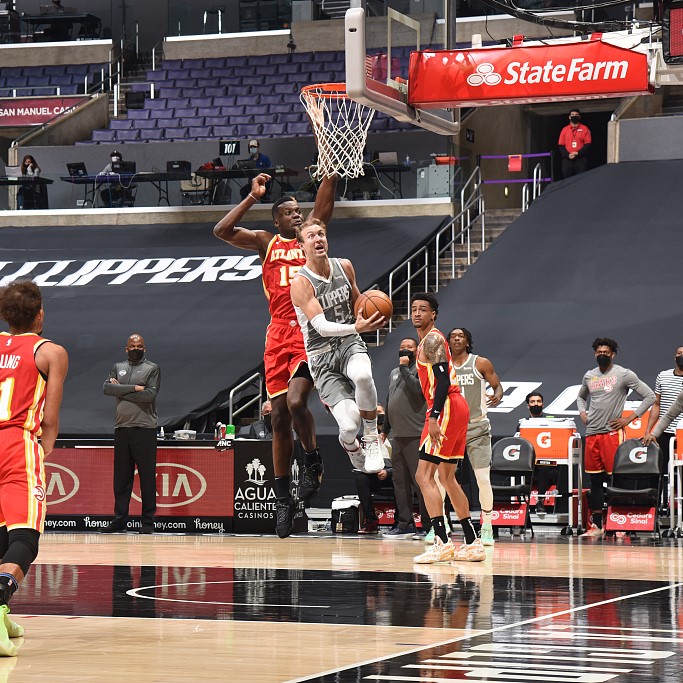 NBA highlights on Mar. 22: Clippers overcome 22 points to beat Hawks - CGTN