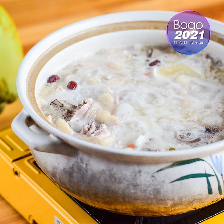 Live: What is a must-eat delicacy in Hainan? Wenchang Chicken! - CGTN