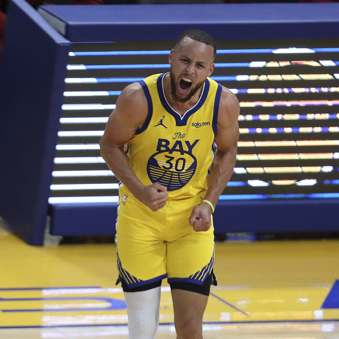 CGTN Sports Talk: Is Stephen Curry a legit competitor for NBA MVP? - CGTN