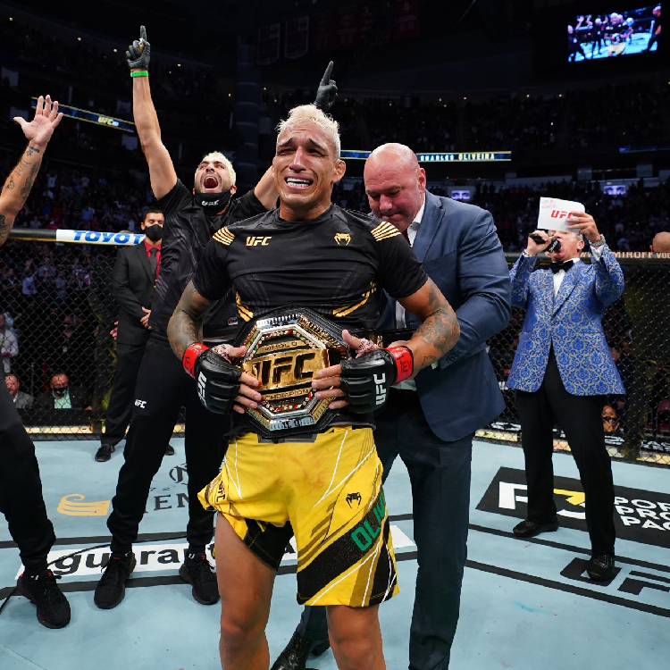 UFC 262: Oliveira ushers in new lightweight era with Chandler finish - CGTN