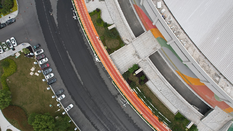 Hangzhou builds 'sky running track' around Asian Games venue - CGTN