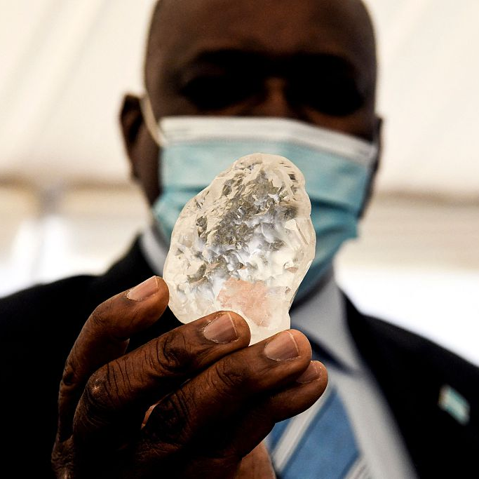 1,098-carat diamond found in Botswana is 'the world's third-largest' - CGTN