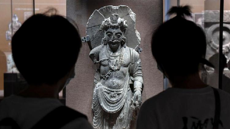 Precious cultural relics from 10 Asian countries on display in China - CGTN