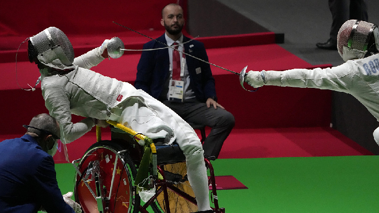 Wheelchair fencer Li Hao wins China's 1st gold at Tokyo Paralympics - CGTN