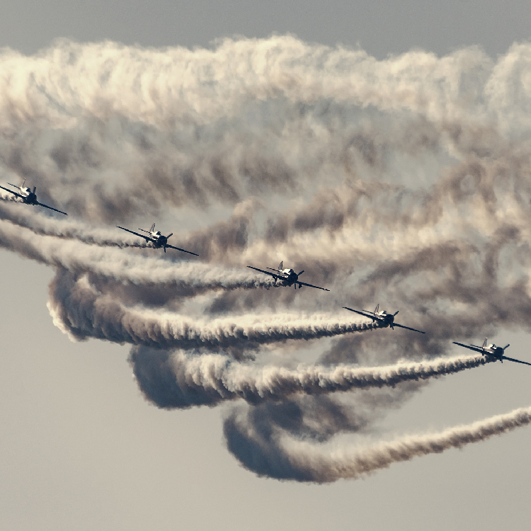 Live: How stunning is the aerobatic flight show at Airshow China 2021 ...