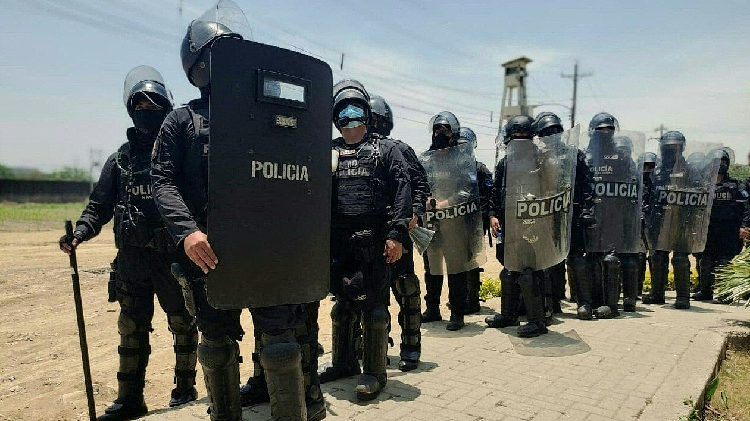 Ecuador to pardon thousands after 118 die in prison riot - CGTN