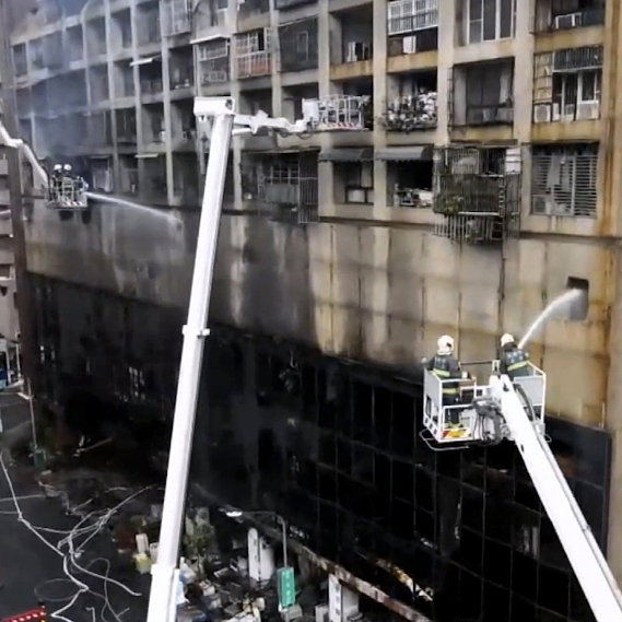 Live: CMG reporter at the Taiwan Kaohsiung building fire rescue scene ...