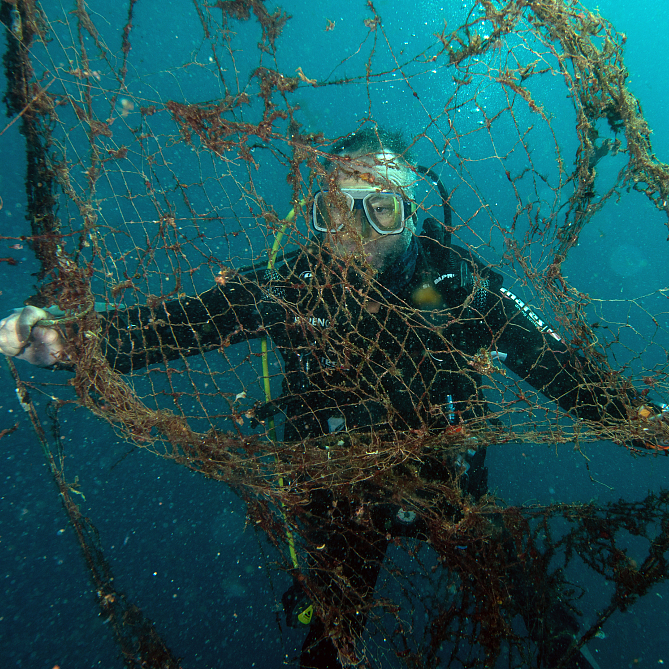 Efforts to clear ghost nets haunting the ocean - CGTN
