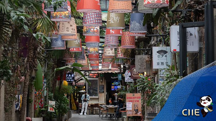 Live: Explore Tianzifang, the creative and artistic area in Shanghai - CGTN
