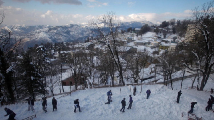 Over 40 killed, many displaced as heavy rains, snowfall hit Pakistan - CGTN