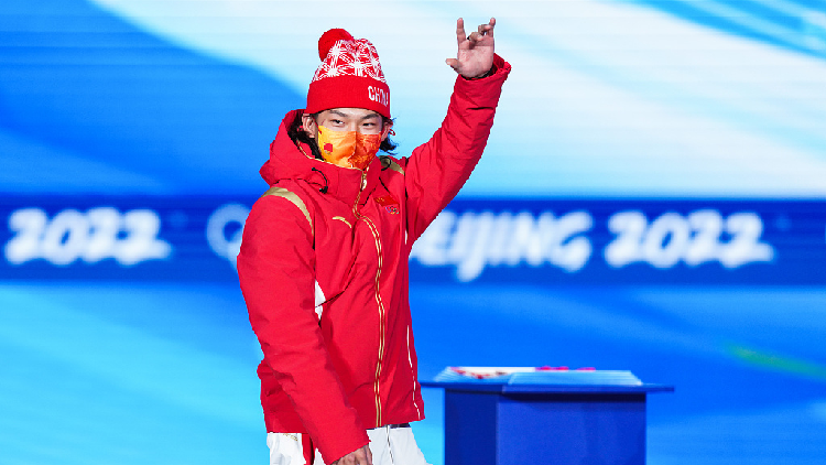 Chinese snowboarder Su Yiming: Love is why I do the sport - CGTN