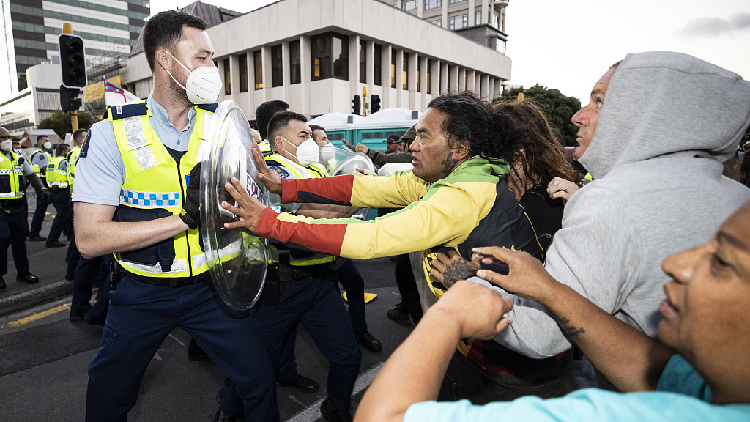 New Zealand police dismantle tents, tow vehicles to clear protests - CGTN