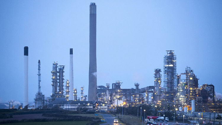 Oil price falls most in 2 years after oil stockpile release - CGTN