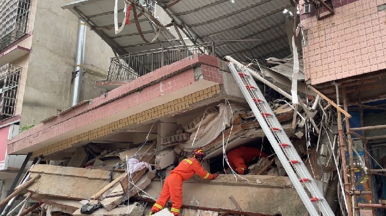 8th survivor rescued from collapsed building in central China - CGTN