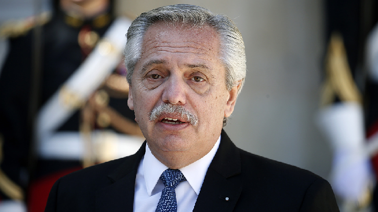 Fernandez pays 'fine' for birthday dinner during COVID-19 lockdown - CGTN