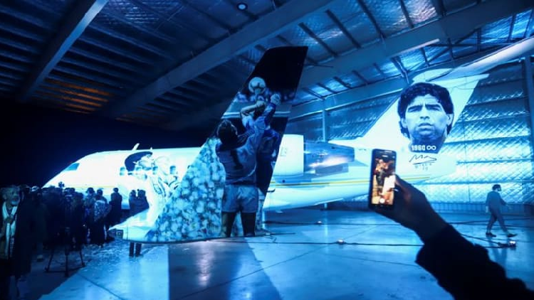 Maradona tribute plane unveiled in Argentina - CGTN