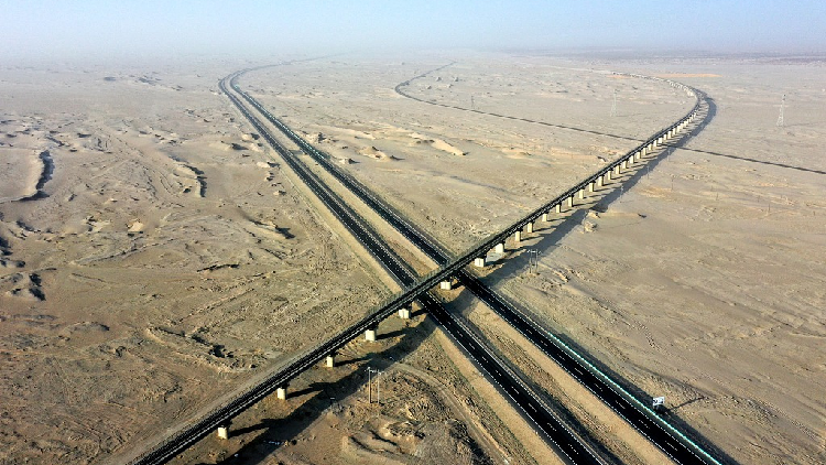 World's first railway loop line boosts logistics, protects ecology - CGTN